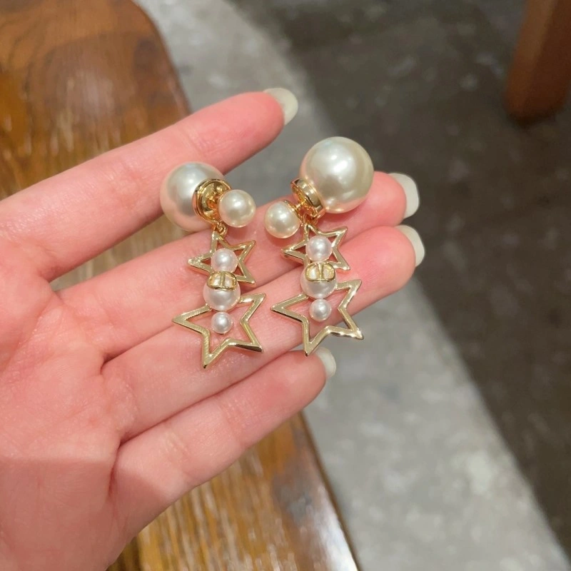 High fidelity Christian Dior Earrings