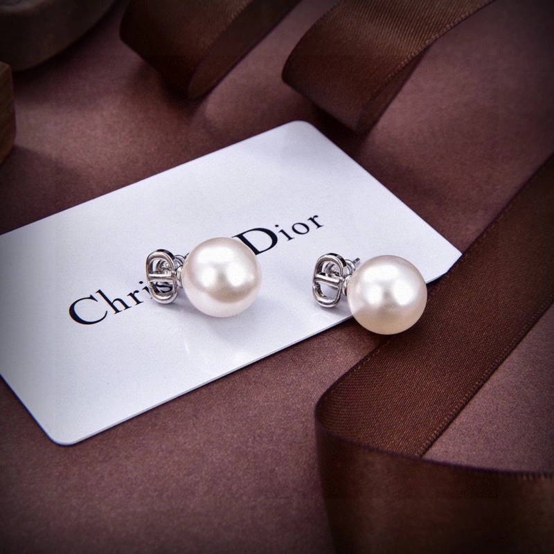 Value-priced Christian Dior Earrings