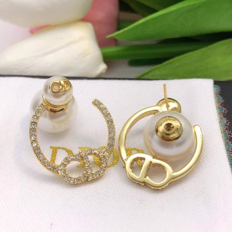 Top match Christian Dior Earrings
