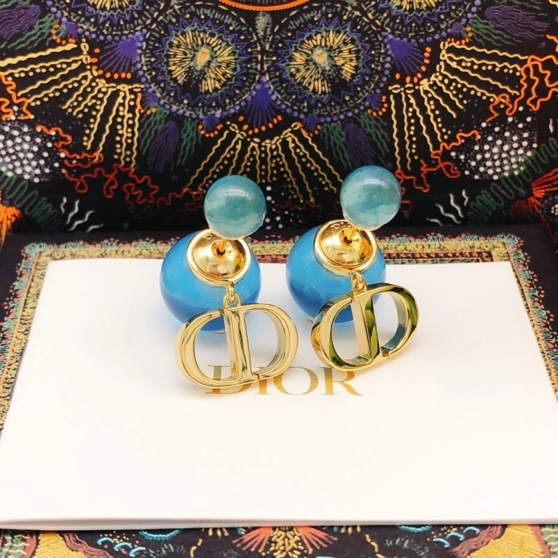 Cut-rate Christian Dior Earrings