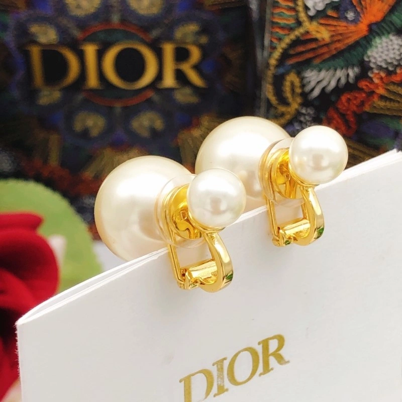 Legit Christian Dior Earrings