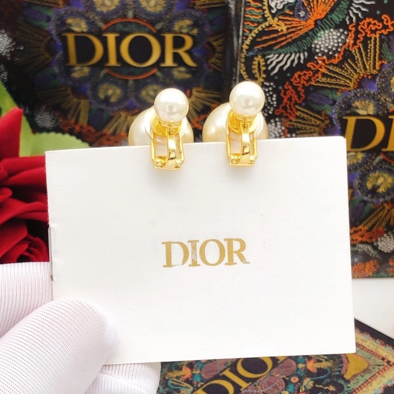 Legit Christian Dior Earrings