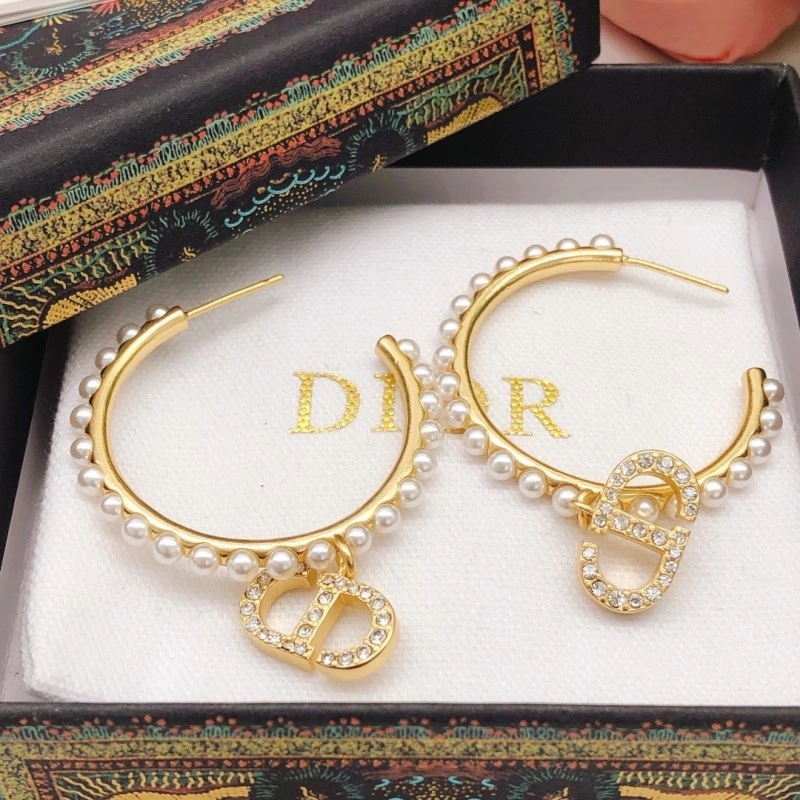 Low-cost Christian Dior Earrings