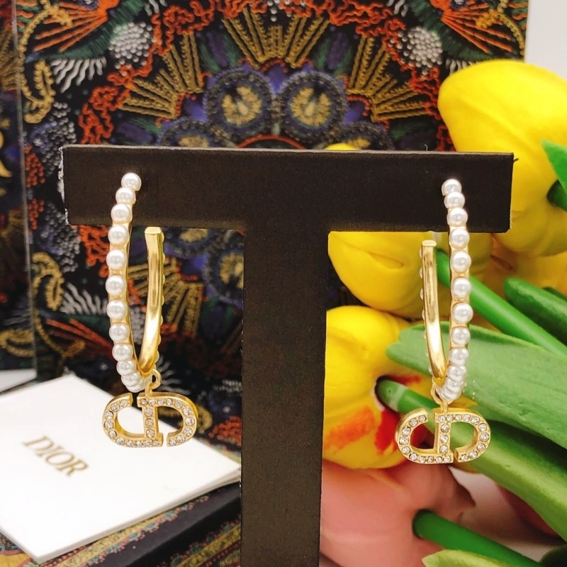 Low-cost Christian Dior Earrings
