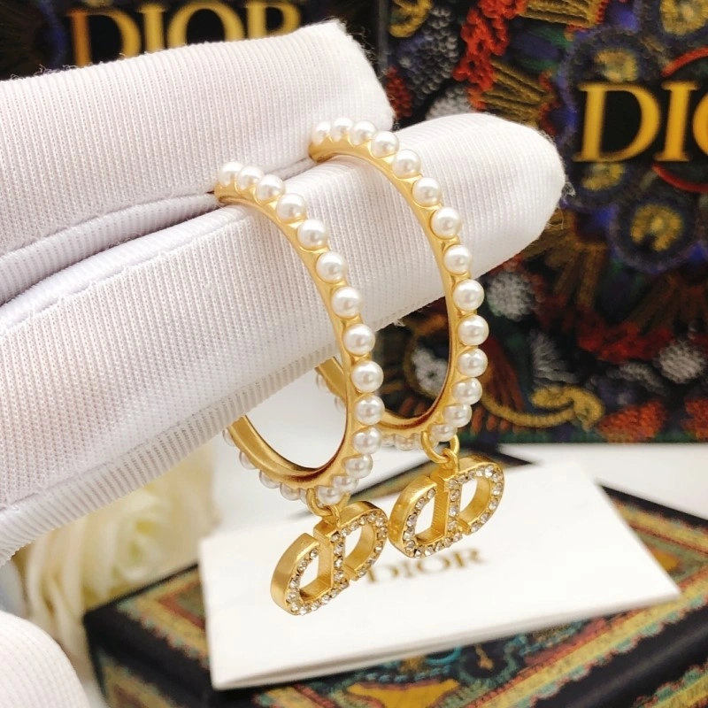 Low-cost Christian Dior Earrings