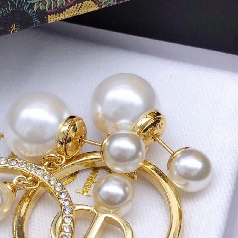 Value-priced Christian Dior Earrings