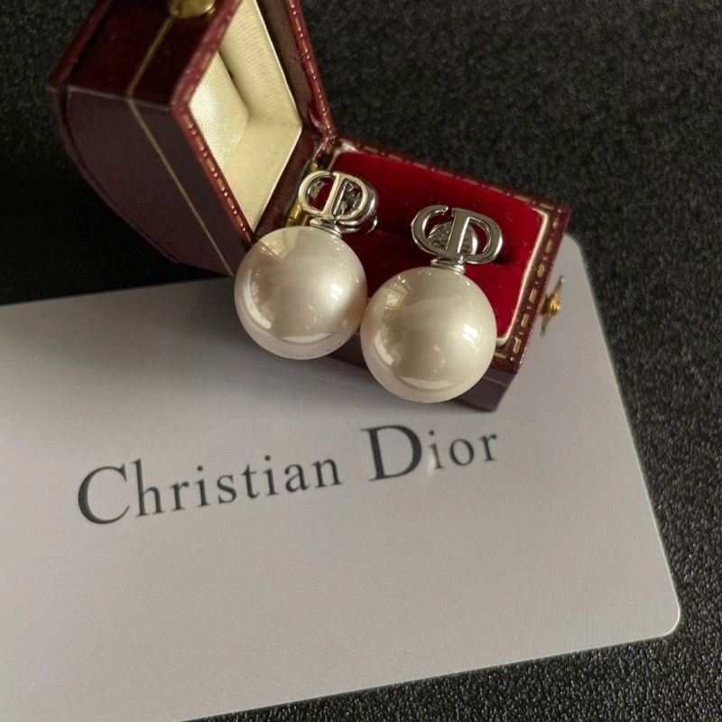 Economical Christian Dior Earrings