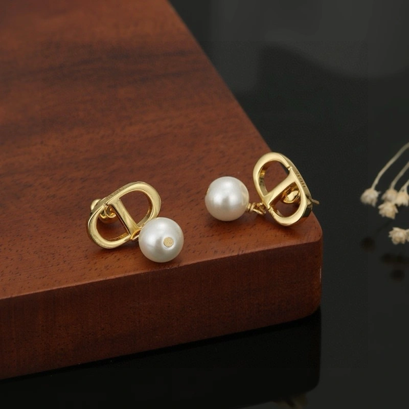 Legit Christian Dior Earrings