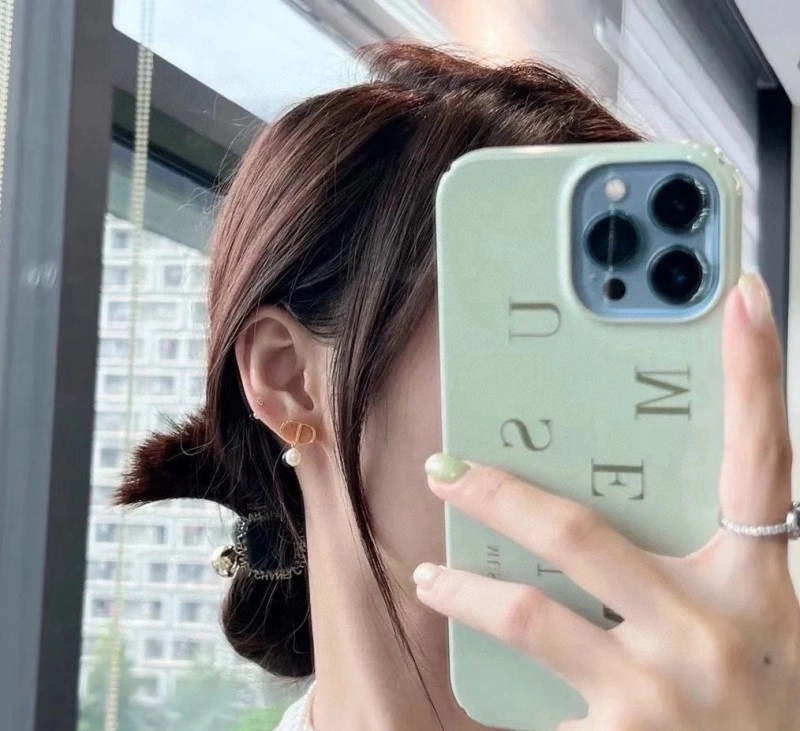 Legit Christian Dior Earrings