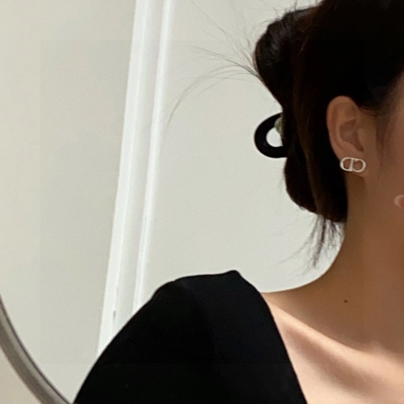 Bargain Christian Dior Earrings