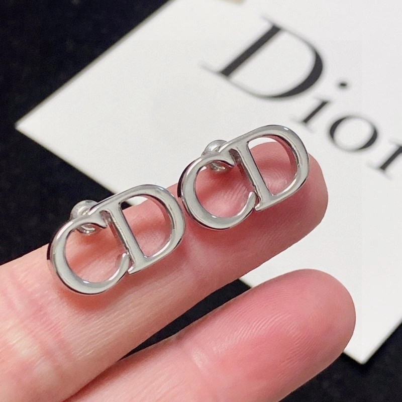 Bargain Christian Dior Earrings