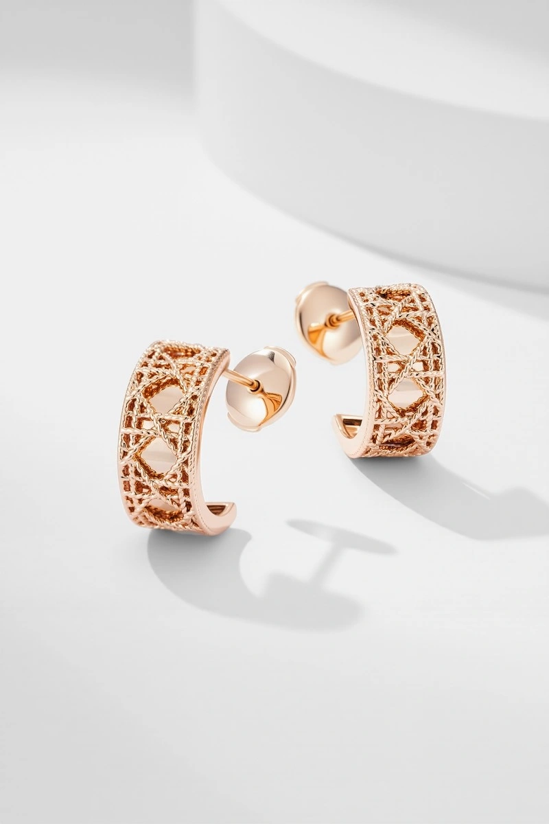 Low-cost Christian Dior Earrings