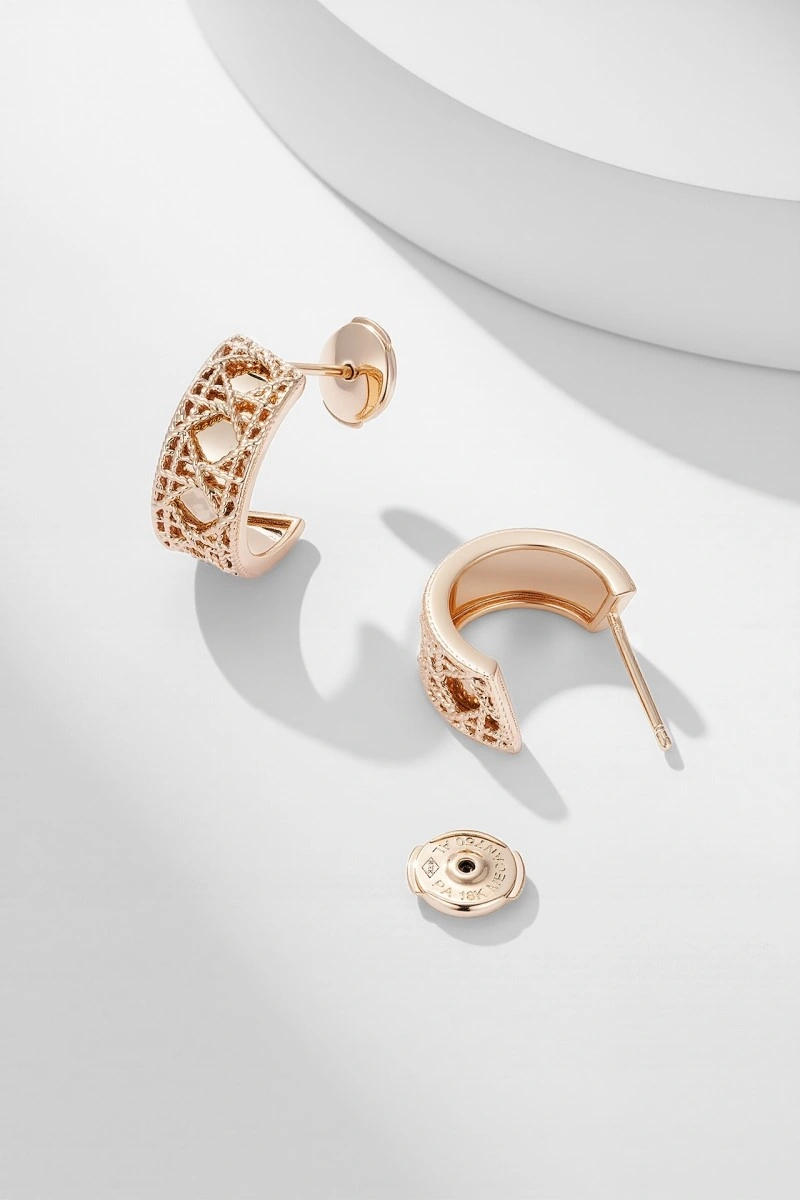 Low-cost Christian Dior Earrings