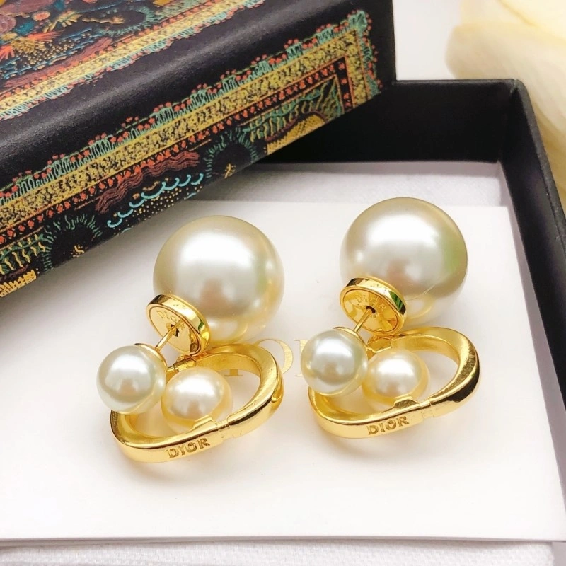 Cut-rate Christian Dior Earrings