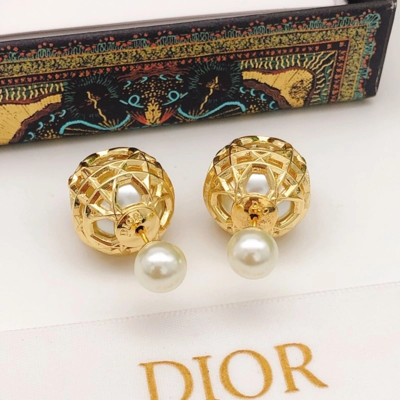 High fidelity Christian Dior Earrings