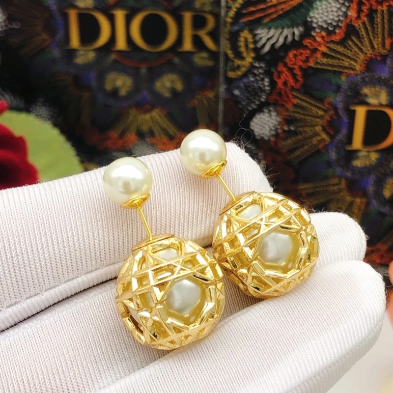 High fidelity Christian Dior Earrings