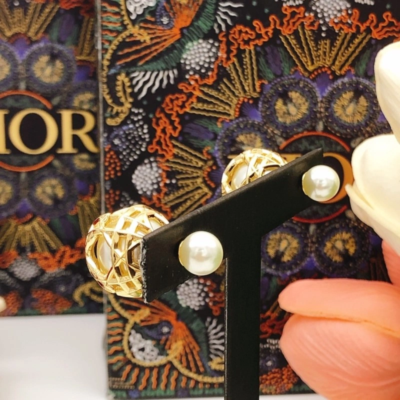 High fidelity Christian Dior Earrings