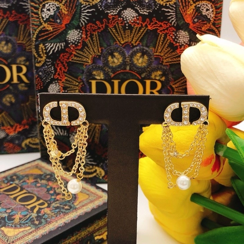 Low-cost Christian Dior Earrings