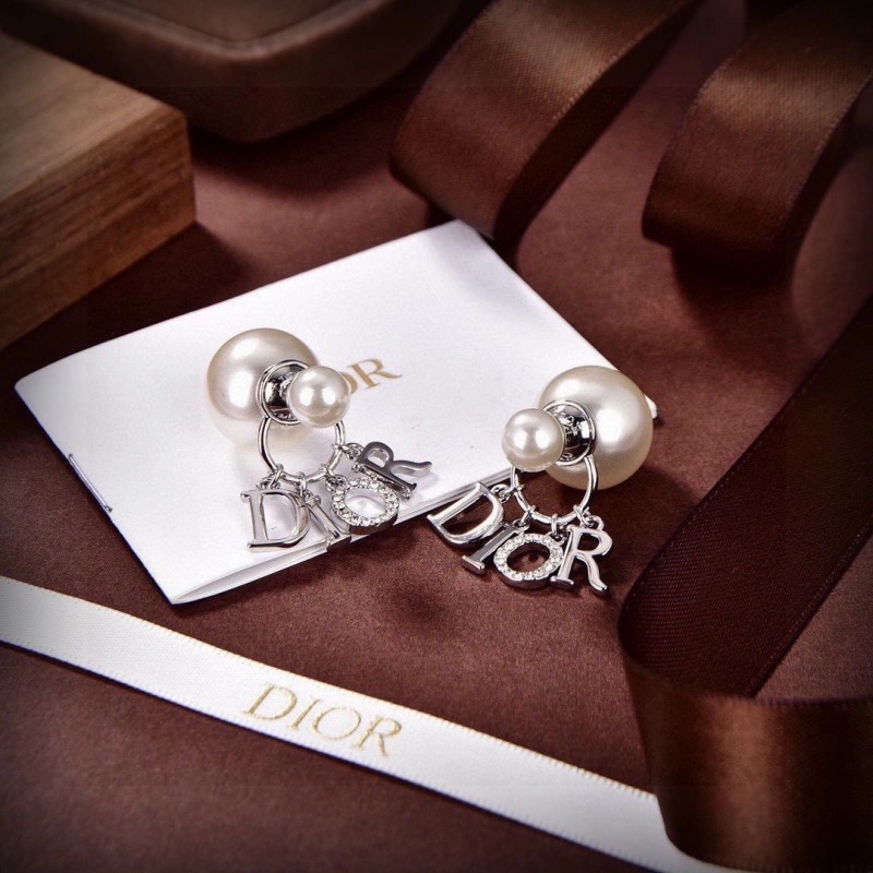 Indistinguishable Christian Dior Earrings