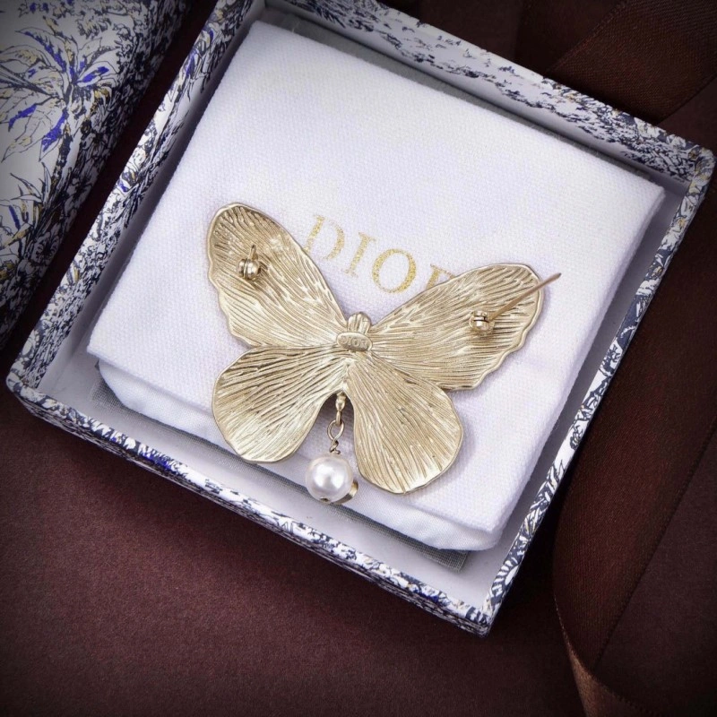 Top match Christian Dior Earrings