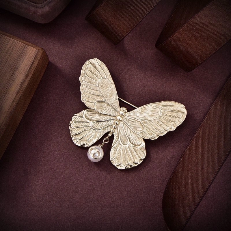 Top match Christian Dior Earrings