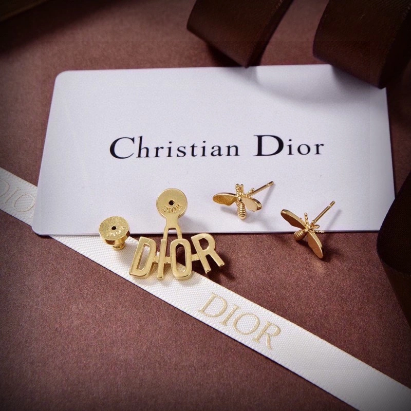 Accurate model Christian Dior Earrings
