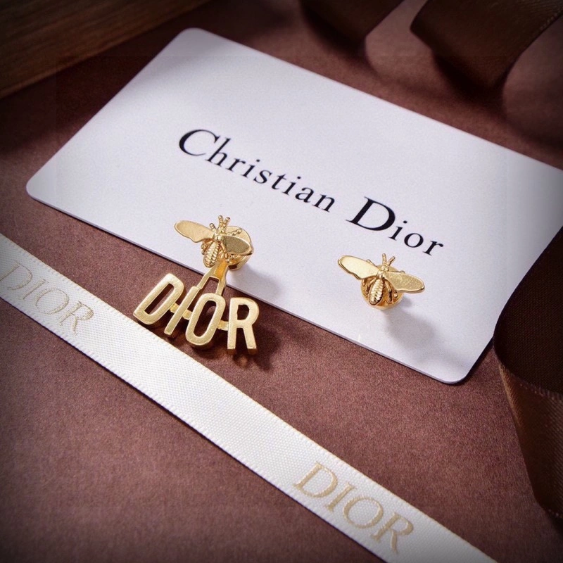 Accurate model Christian Dior Earrings