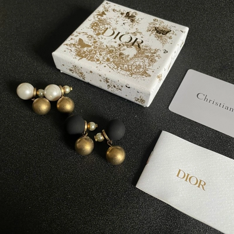 Discounted Christian Dior Earrings