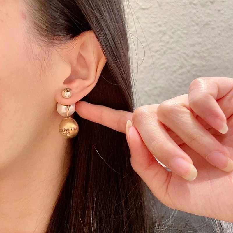 Discounted Christian Dior Earrings
