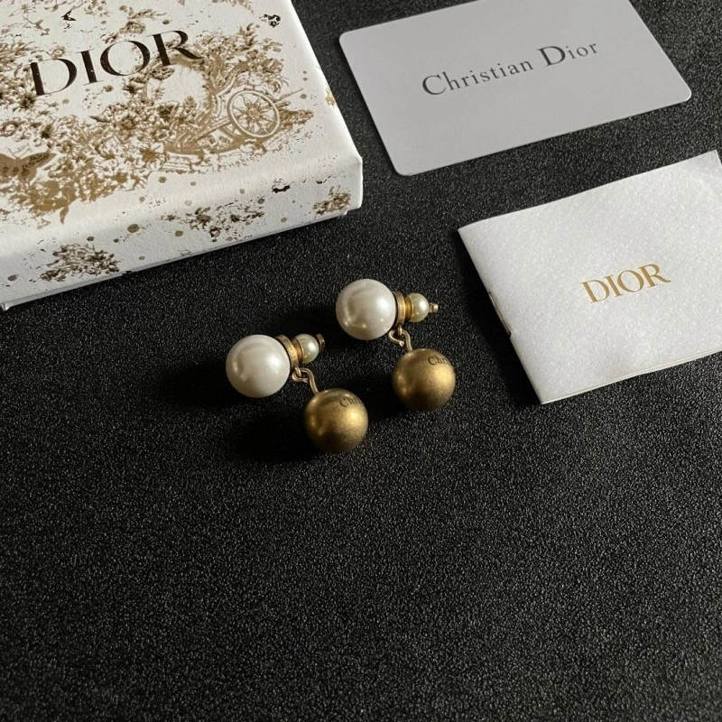 Discounted Christian Dior Earrings