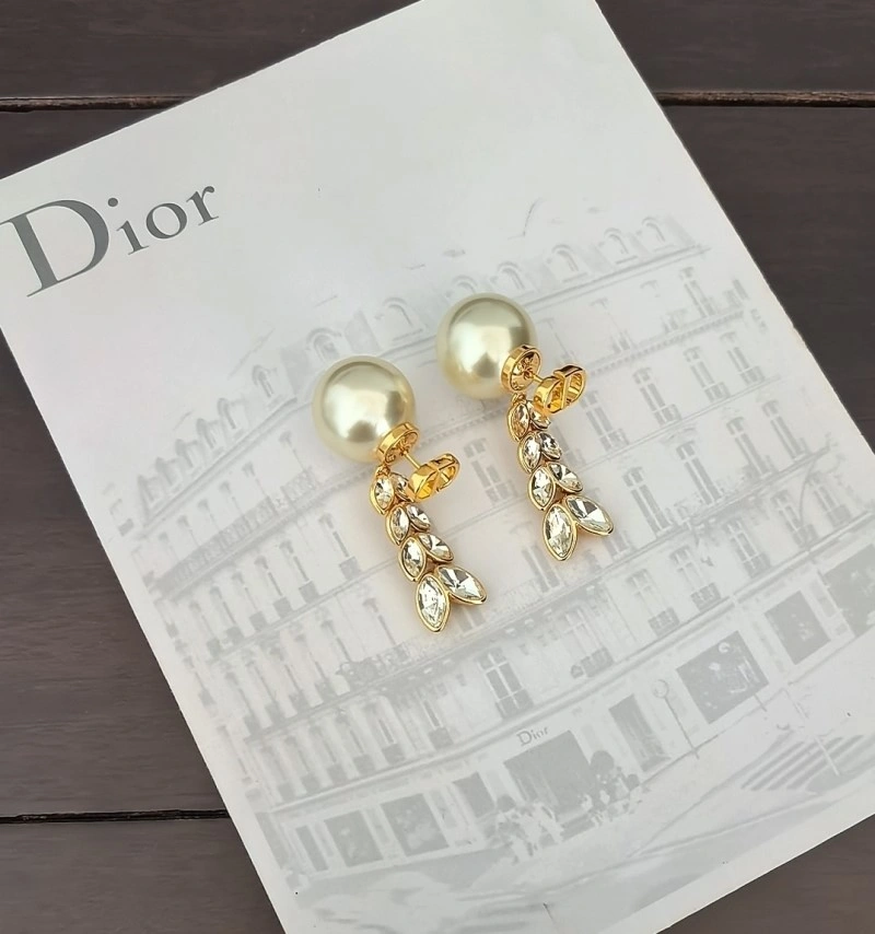 Legit Christian Dior Earrings