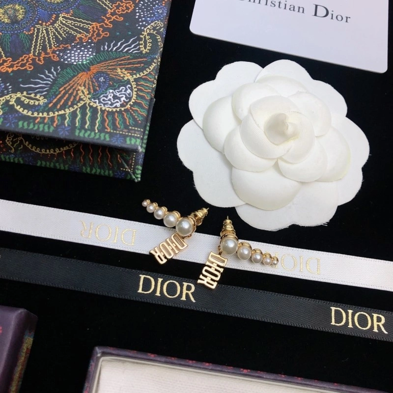 Legit Christian Dior Earrings