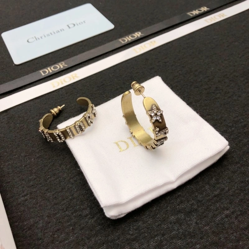 Top match Christian Dior Earrings