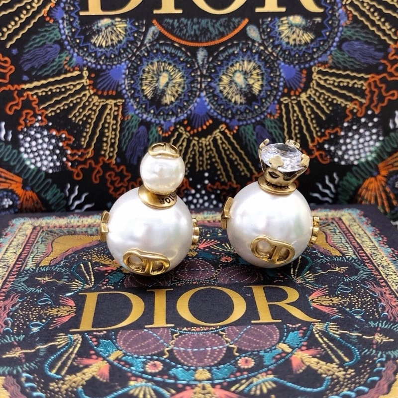 Economical Christian Dior Earrings