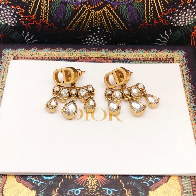 Top match Christian Dior Earrings
