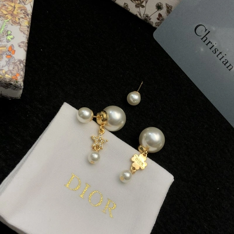 High fidelity Christian Dior Earrings
