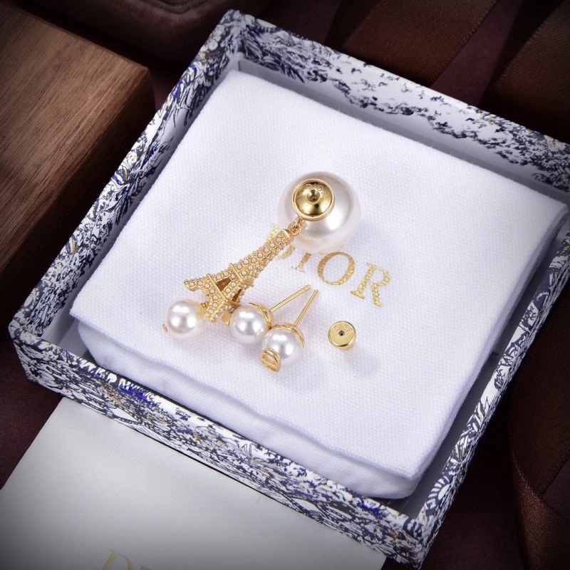 Legit Christian Dior Earrings