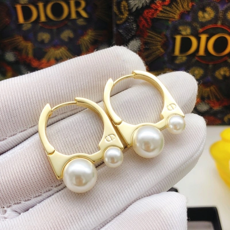 Bargain Christian Dior Earrings
