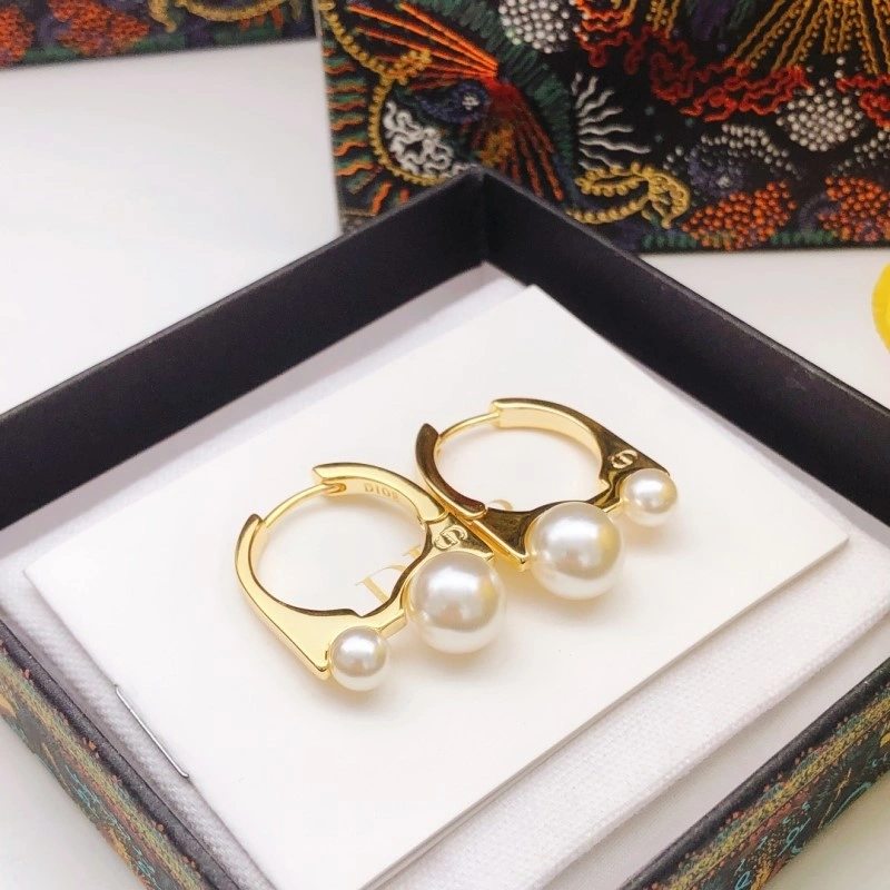 Bargain Christian Dior Earrings