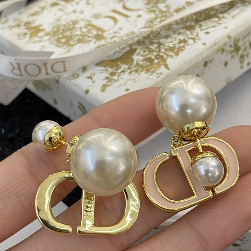 Cut-rate Christian Dior Earrings