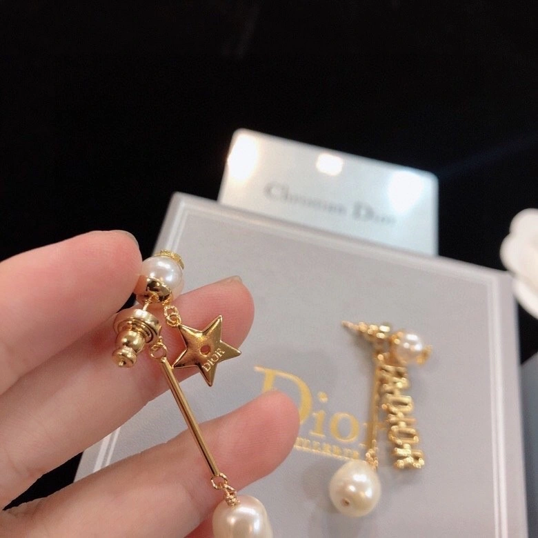 Legit Christian Dior Earrings