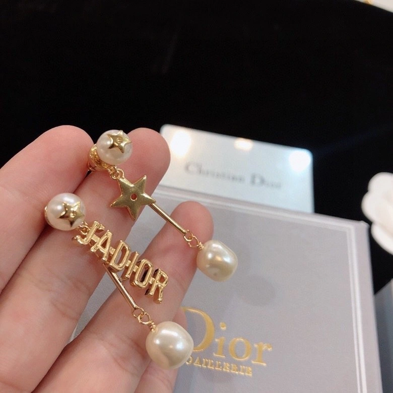 Legit Christian Dior Earrings