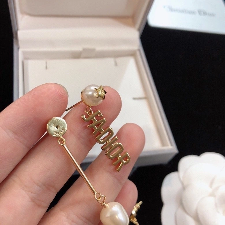 Legit Christian Dior Earrings