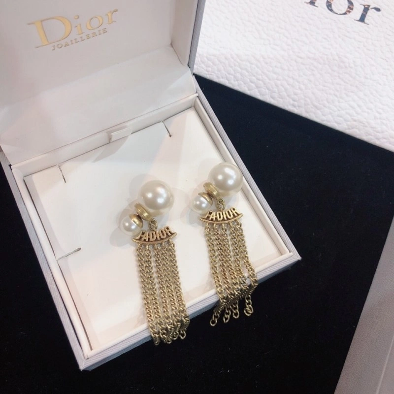 Value-priced Christian Dior Earrings