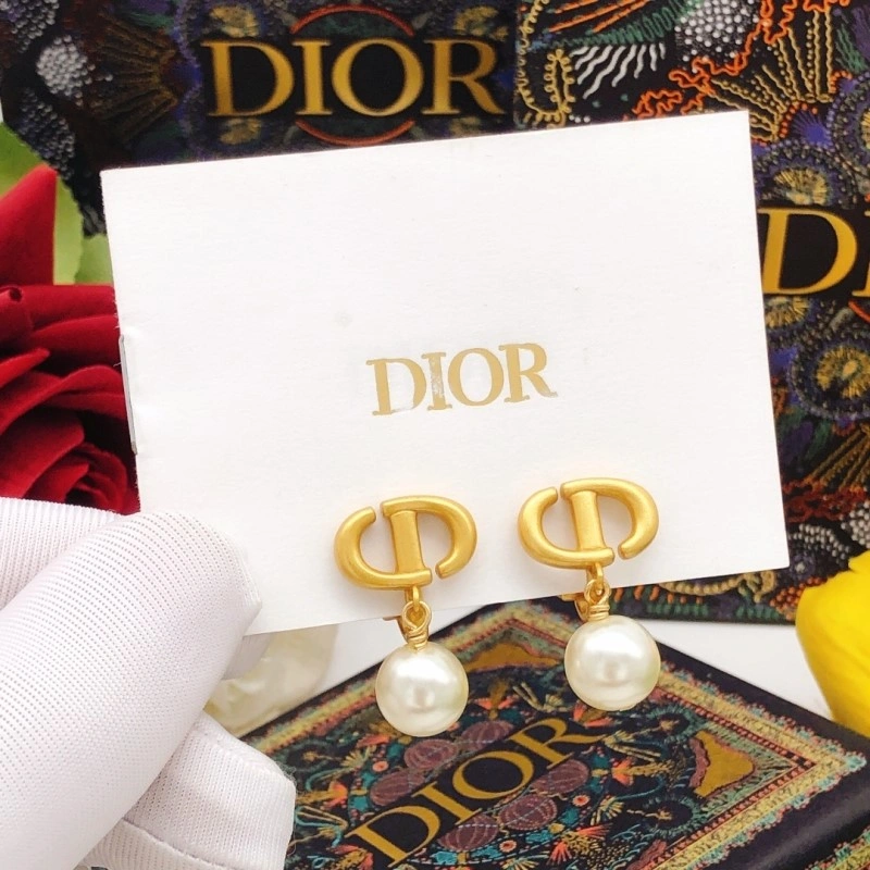 High fidelity Christian Dior Earrings
