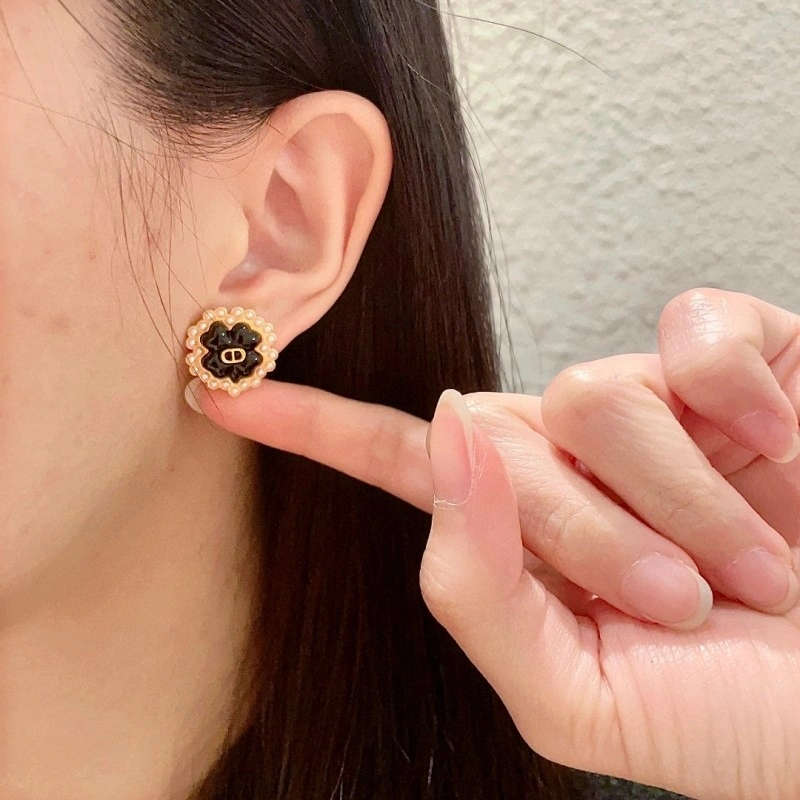 Discounted Christian Dior Earrings
