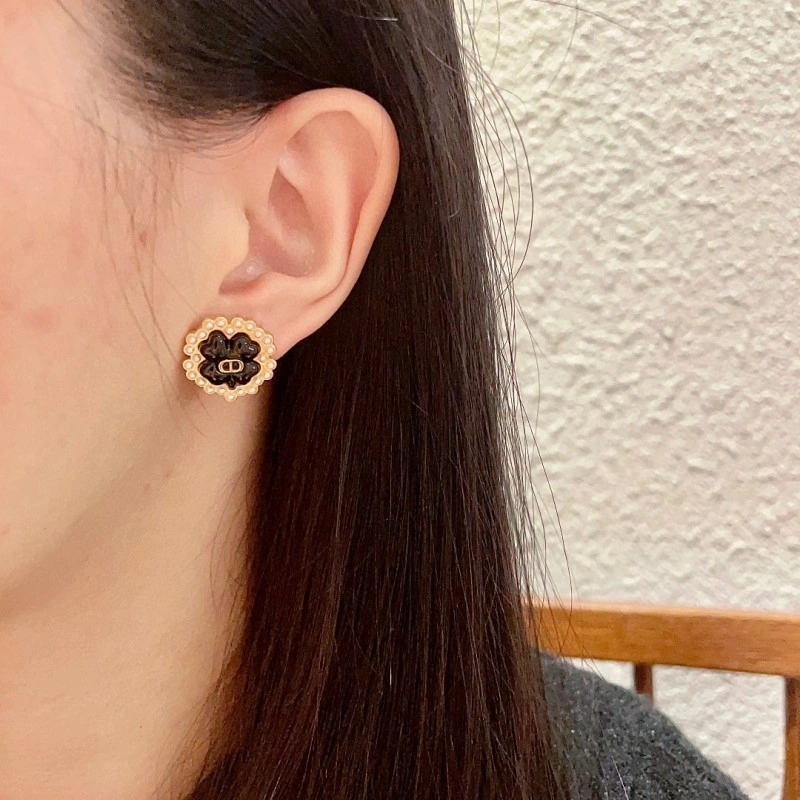 Discounted Christian Dior Earrings