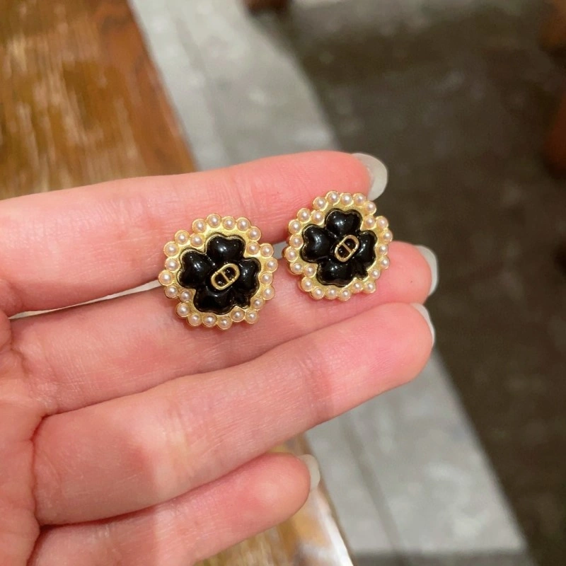 Discounted Christian Dior Earrings