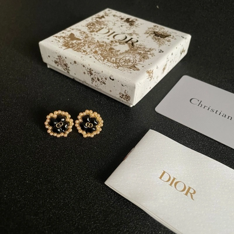 Discounted Christian Dior Earrings