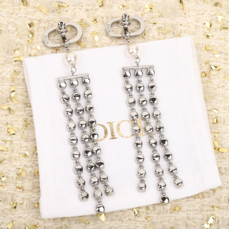 Top match Christian Dior Earrings